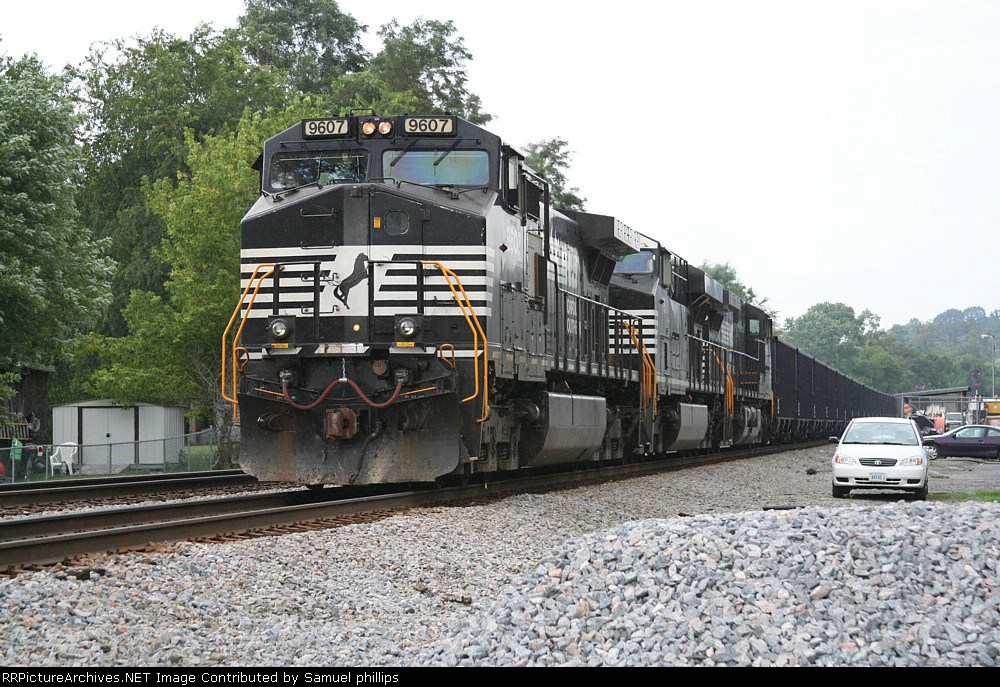 NS 976 pushing onother east bound coal train